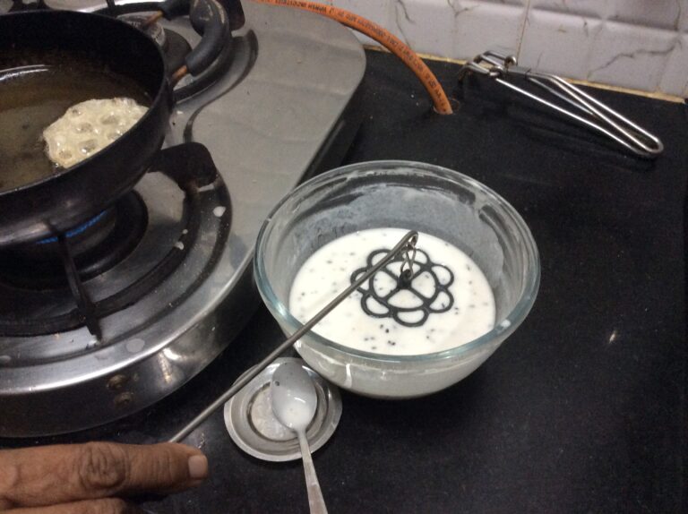 How to make Traditional Achappam from Kerala » Padmas Navaruchi